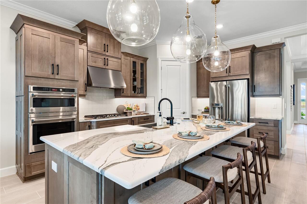 7657 Moonbeam Avenue, Sarasota, FL